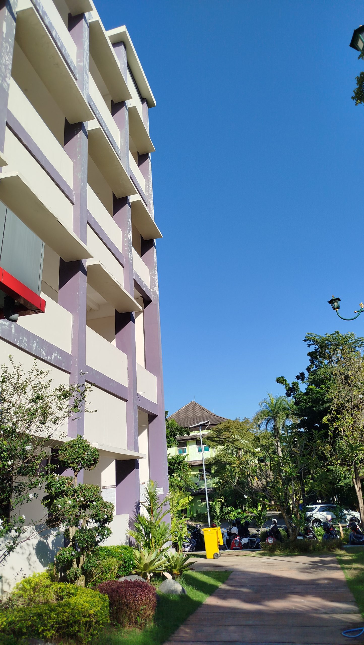 Tentang Kami – Arsitektur Unram